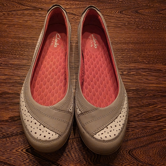 Clarks | Shoes | Clarks Privo Leather White Cream Perforated Comfort ...